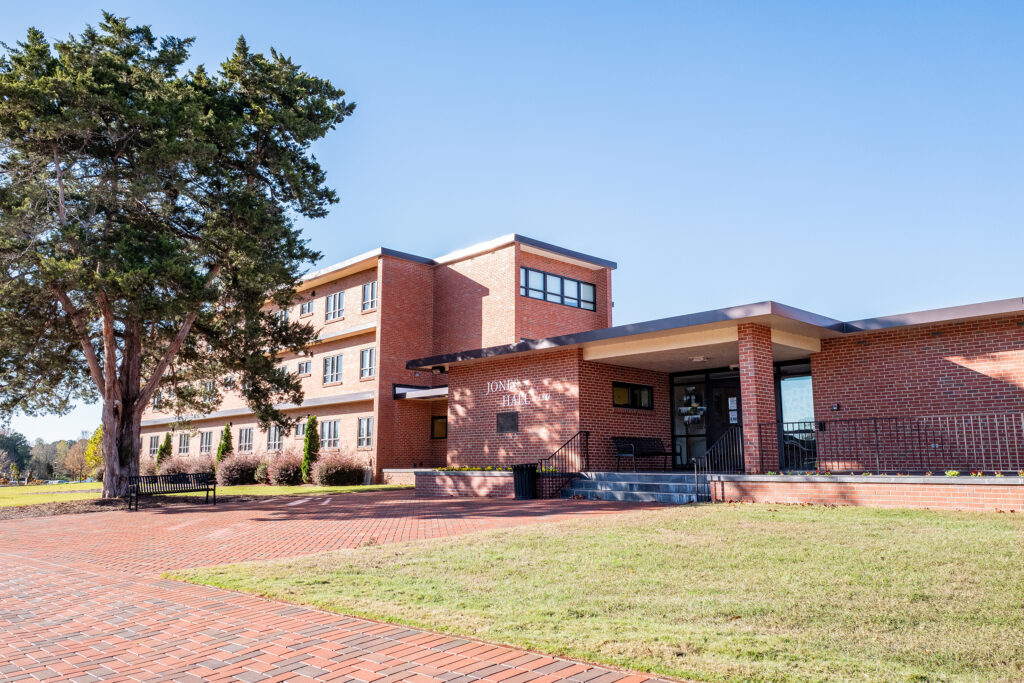 Jones Hall | Residence Life & Housing | 橙子影院