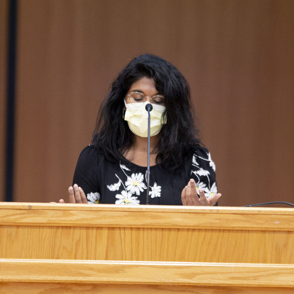 More than 300 future physicians coated in annual ceremony - News ...