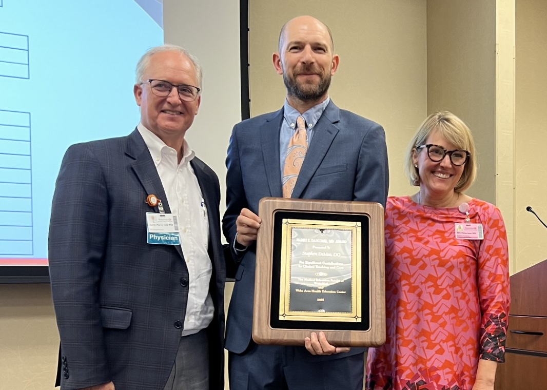 Dr. Stephen DeMeo receives 2025 Dascomb Award in Raleigh - News | Campbell University